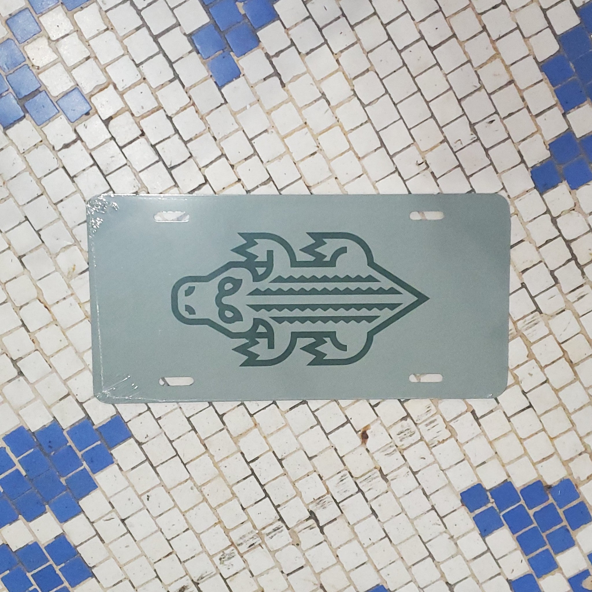 Gator Icon License Plate – Parish Ink